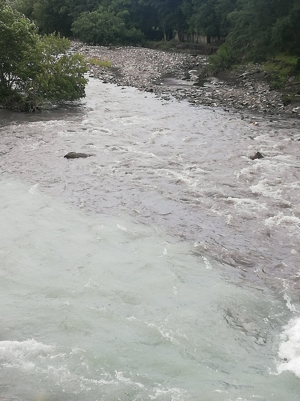 When two rivers meet but do not mix in Georgia - Weekly Recess